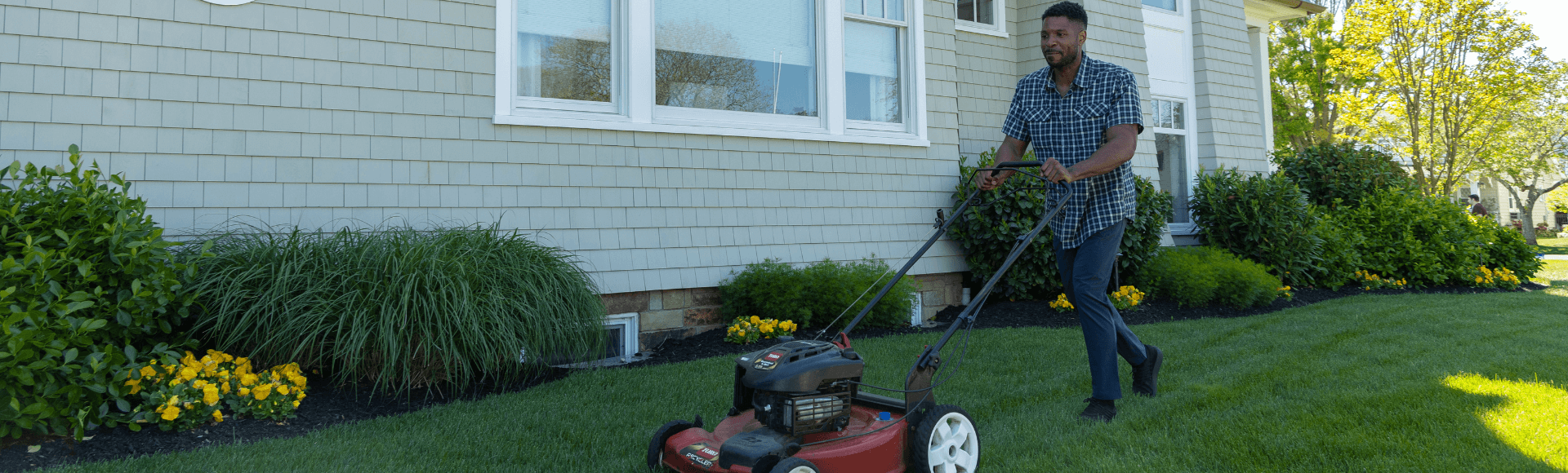 The Best Lawn Mowing Patterns and Techniques for Fall | Jonathan Green