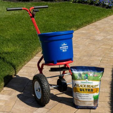 Jonathan Green Deluxe Broadcast Spreader - Seed Spreader
